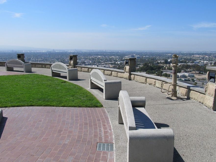 Signal Hill, The City Within a City - ShowMeHome.com